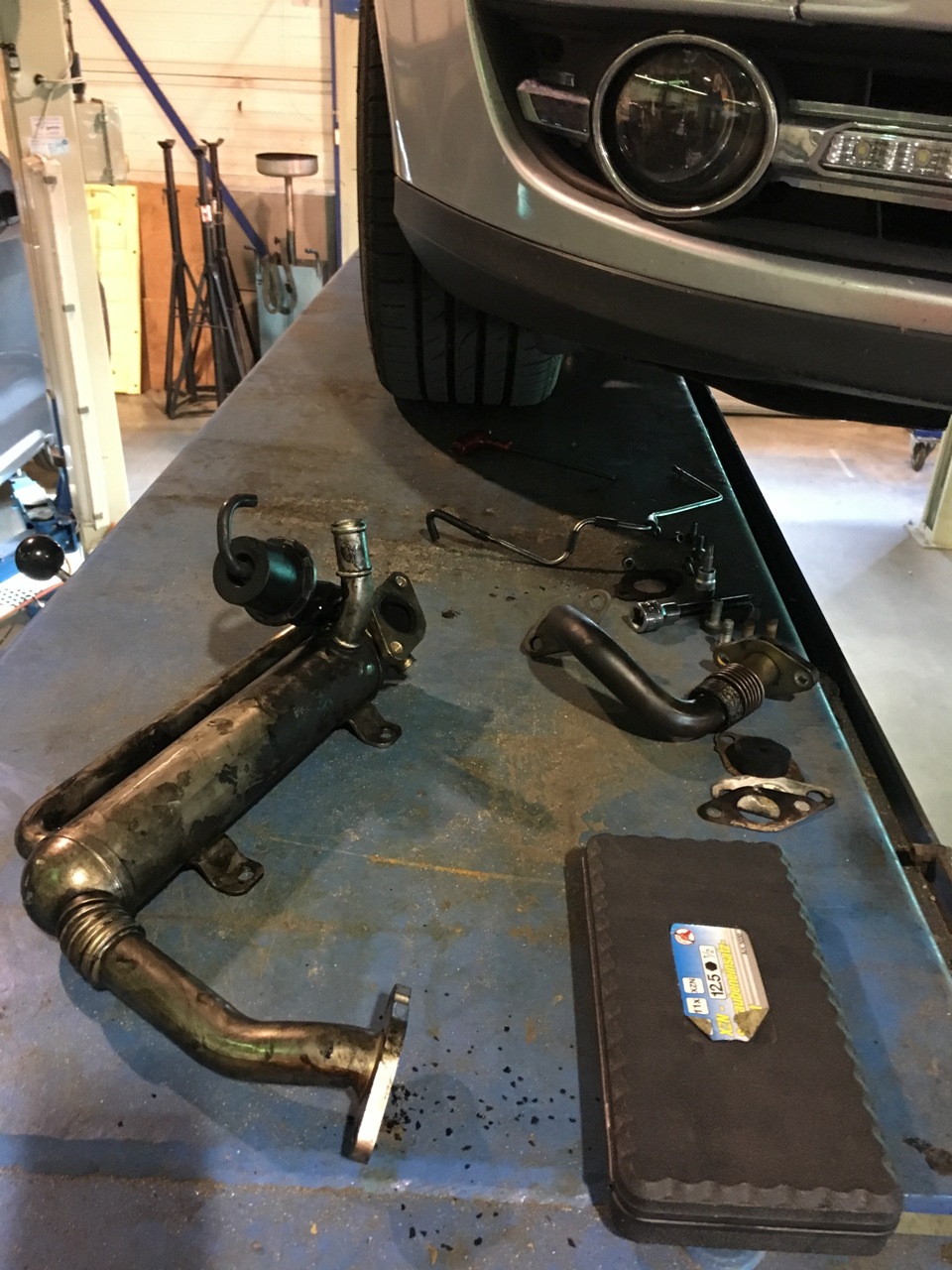 008825 P2279 Leak in Air intake System (2.0 TDI BMP) - 3C - VW Passat ...